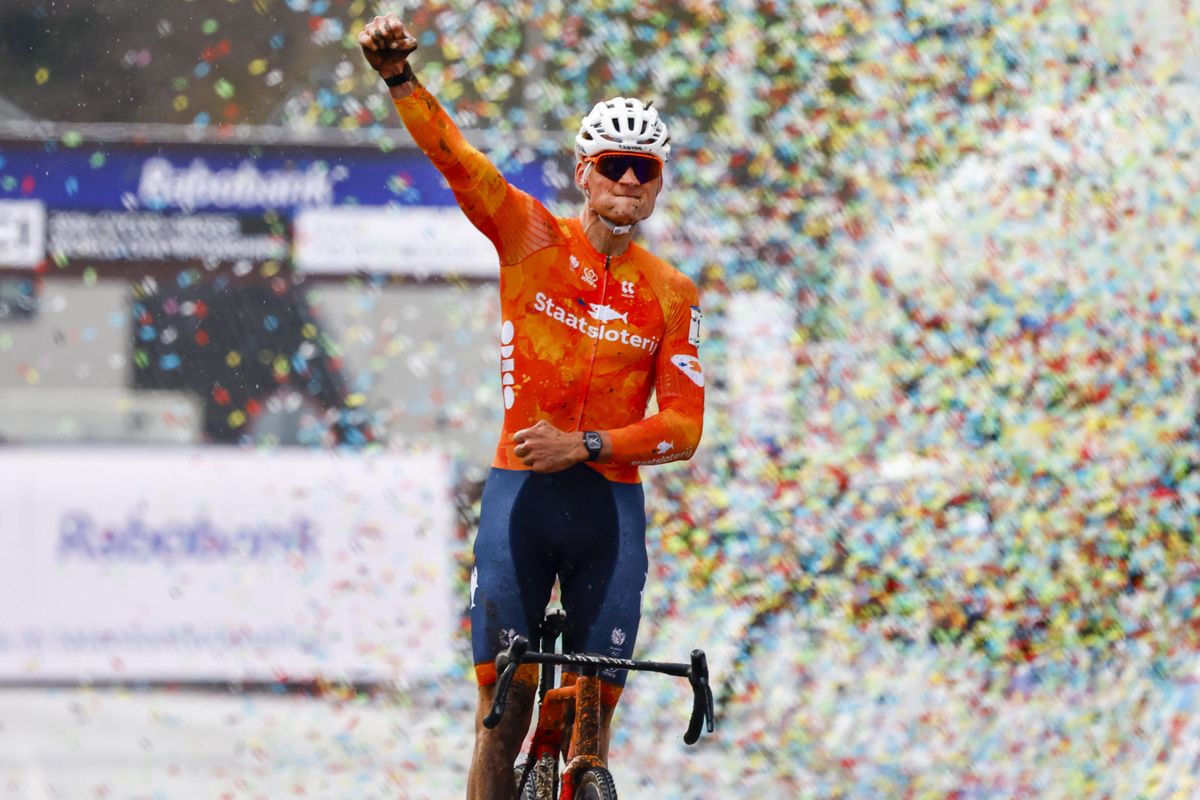 Mathieu van der Poel schrijft geschiedenis met achtste wereldtitel, Del ...