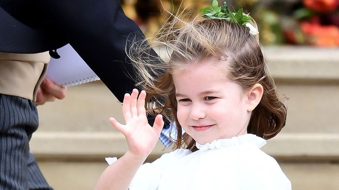 De keren dat prinses Charlotte ons deed denken aan een jonge Queen ...