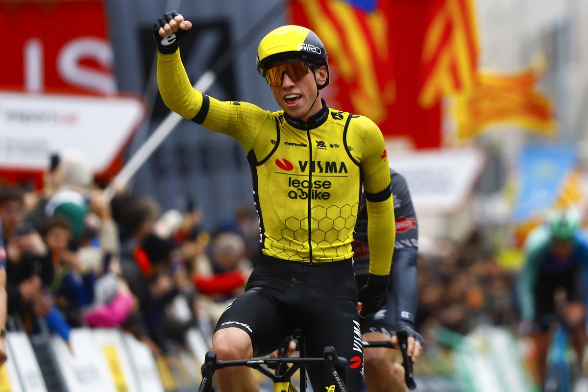 🎥 Bizarre finish! Matthew Brennan klopt Tibor Del Grosso in laatste ...