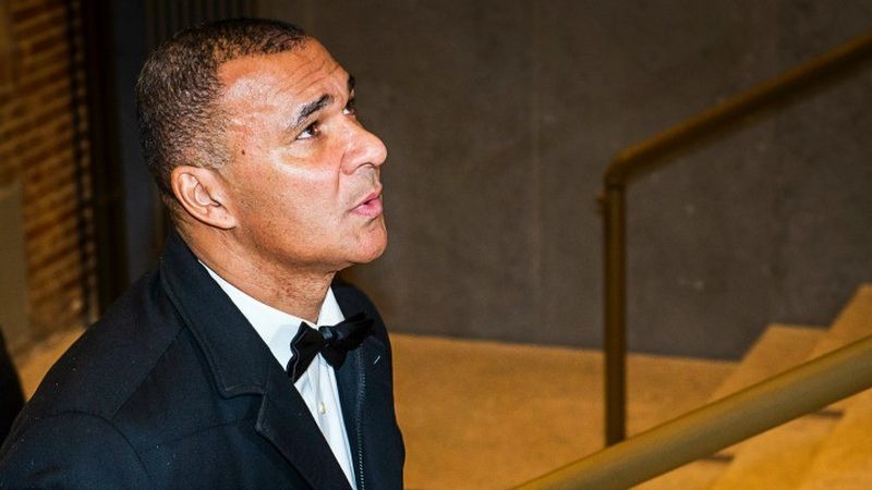 Moeder Ruud Gullit thuis overvallen | Revu