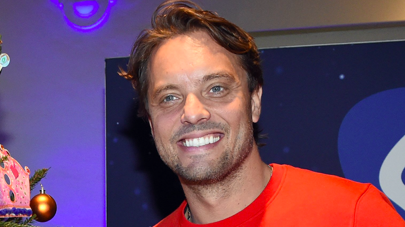 Bas Smit deelt sneer uit naar Dave Roelvink | Grazia