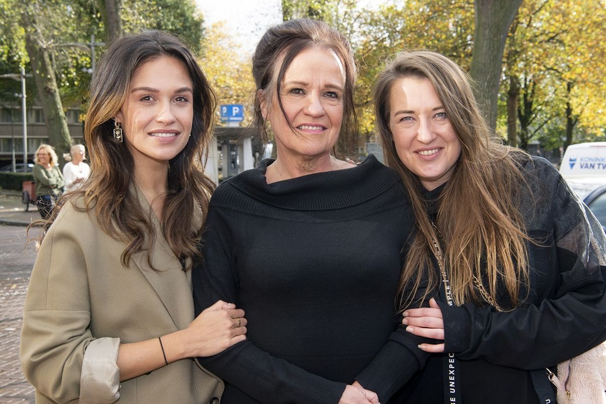 Lola Pop Brood brengt eerste kledingcollectie uit | Nouveau