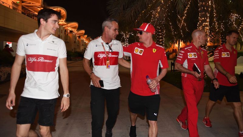 Ferrari: Kimi Raikkonen eruit, Charles Leclerc erin | Autobahn