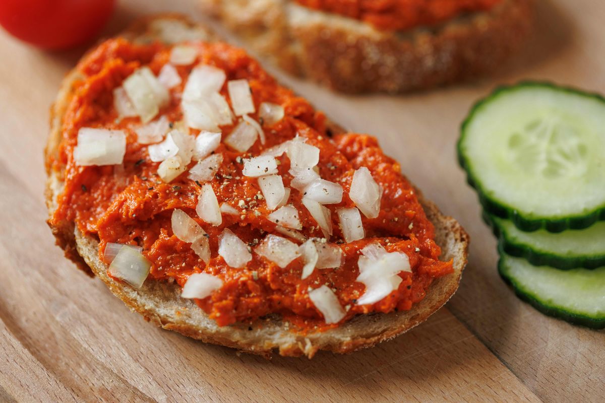 Nooit meer naar de supermarkt voor filet americain: dit recept is ...