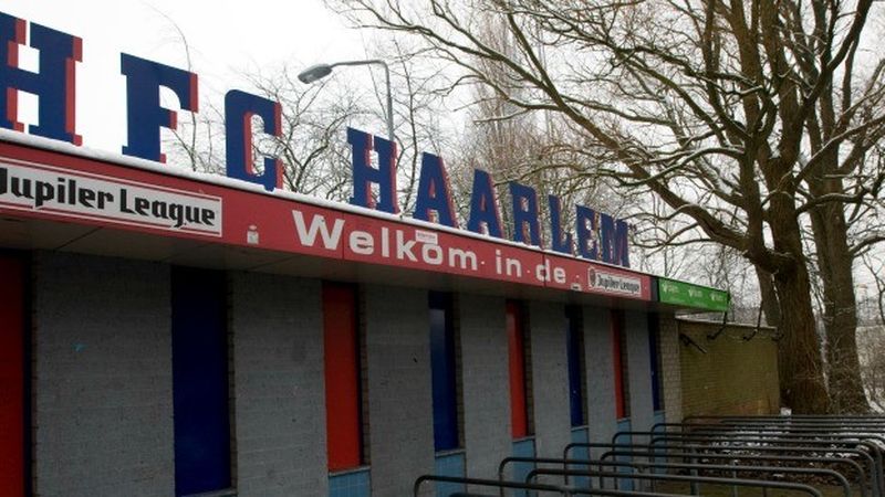 Ook bij HFC Haarlem was begin jaren 80 een trainer die naar pikkies ...