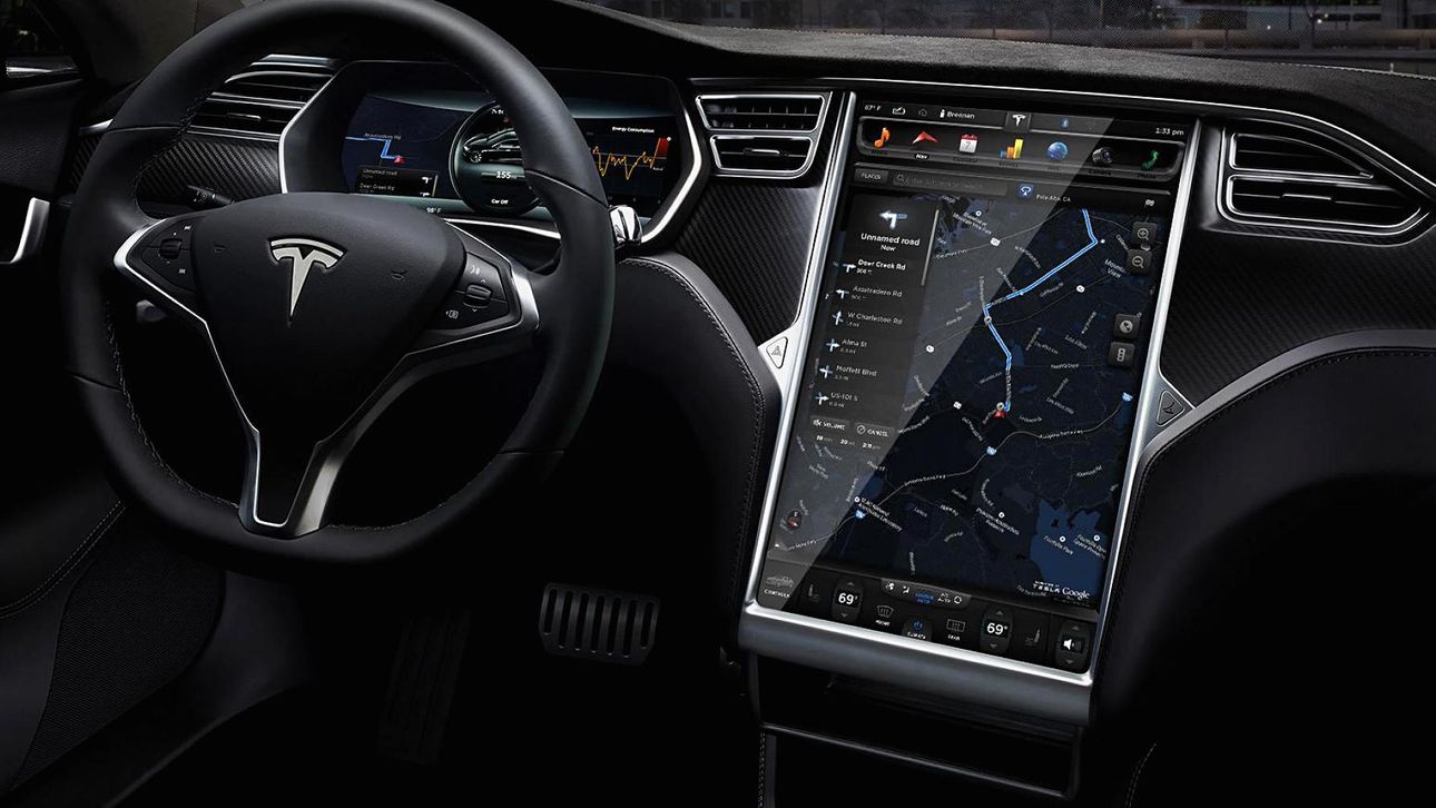 Tesla maakt autopilot eindelijk veiliger | Autobahn