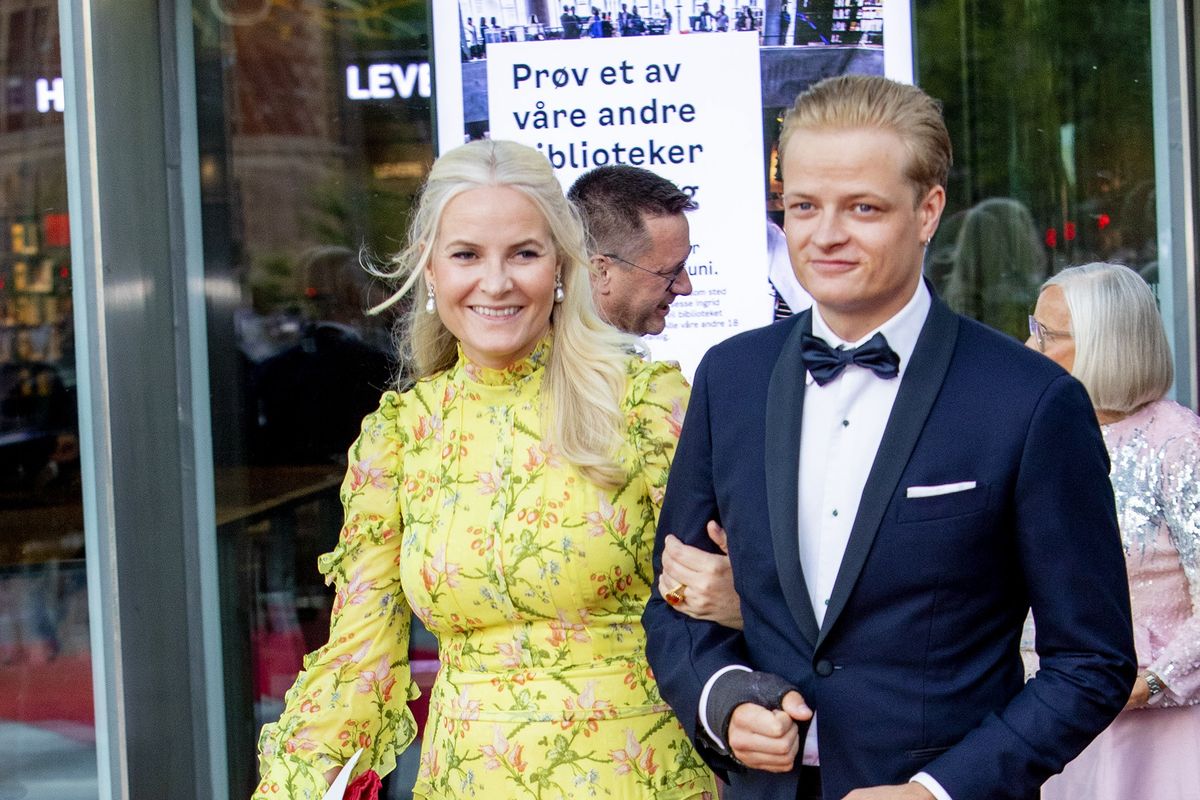 'Probleemzoon' Mette-Marit onherkenbaar na transformatie | Nouveau