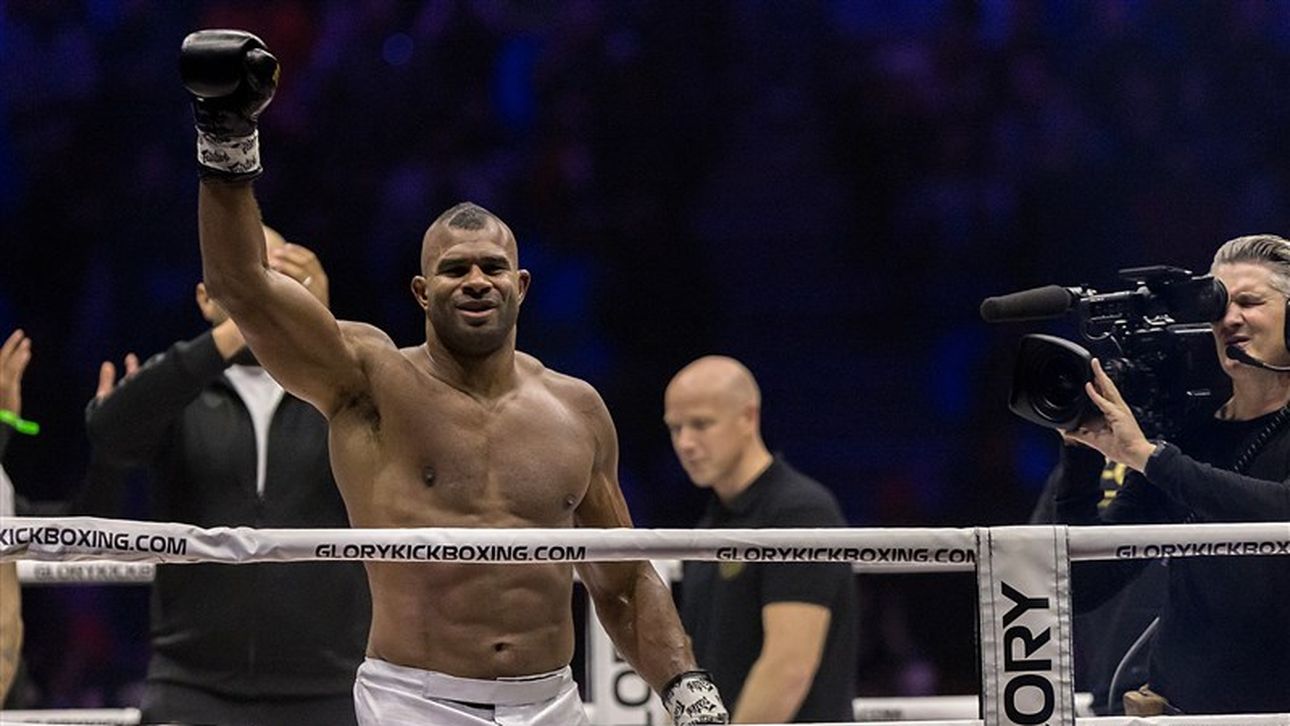 Voormalig wereldkampioen MMA en K1 Alistair Overeem stort zich op de politiek | Panorama