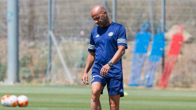 Bij de koffie: Peter Bosz nieuwe Ajax-trainer, Rotterdam xenofoob en ...