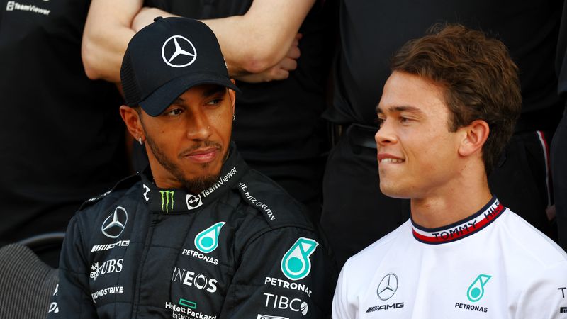 'Nyck de Vries' haalt Red Bull neer: 'Jullie hebben Lewis Hamilton's ... 'Nyck de Vries' haalt Red Bull neer: 'Jullie hebben Lewis Hamilton's ...