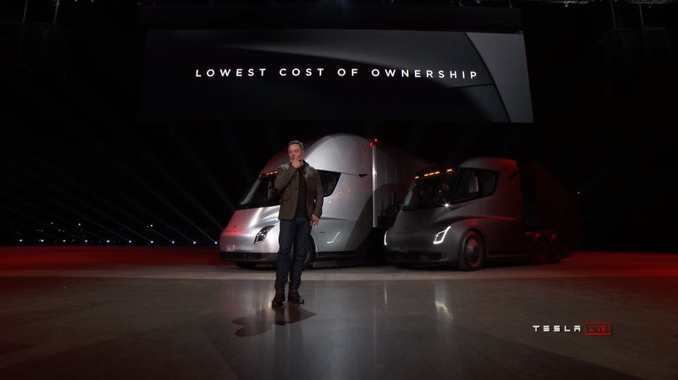 Officieel: Tesla's truck met een bereik van 805 km | Autobahn