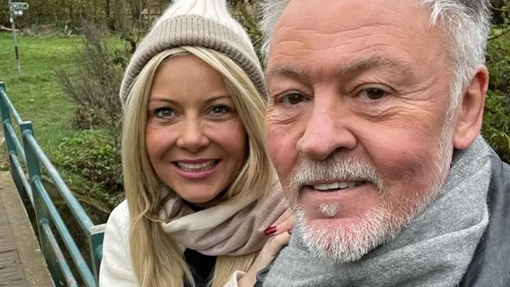 Zanger Paul Young vindt nieuw geluk na tragisch verlies van zijn vrouw ...