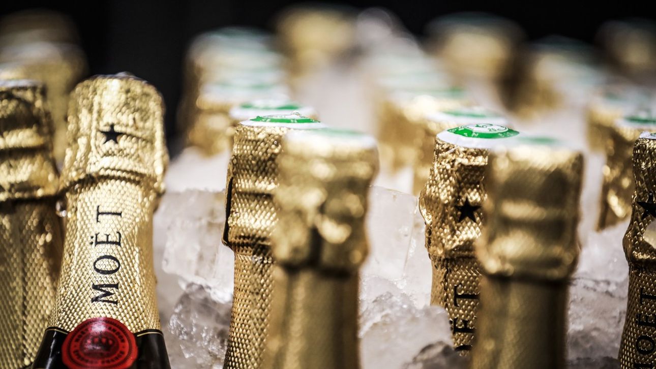 Moët & Chandon opent pop-up champagne bar | Elegance