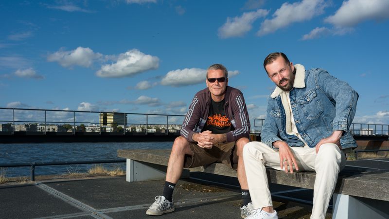 Dubbelinterview met Big2 & Def P: ‘Ik ben letterlijk uitgeluld’ | Revu