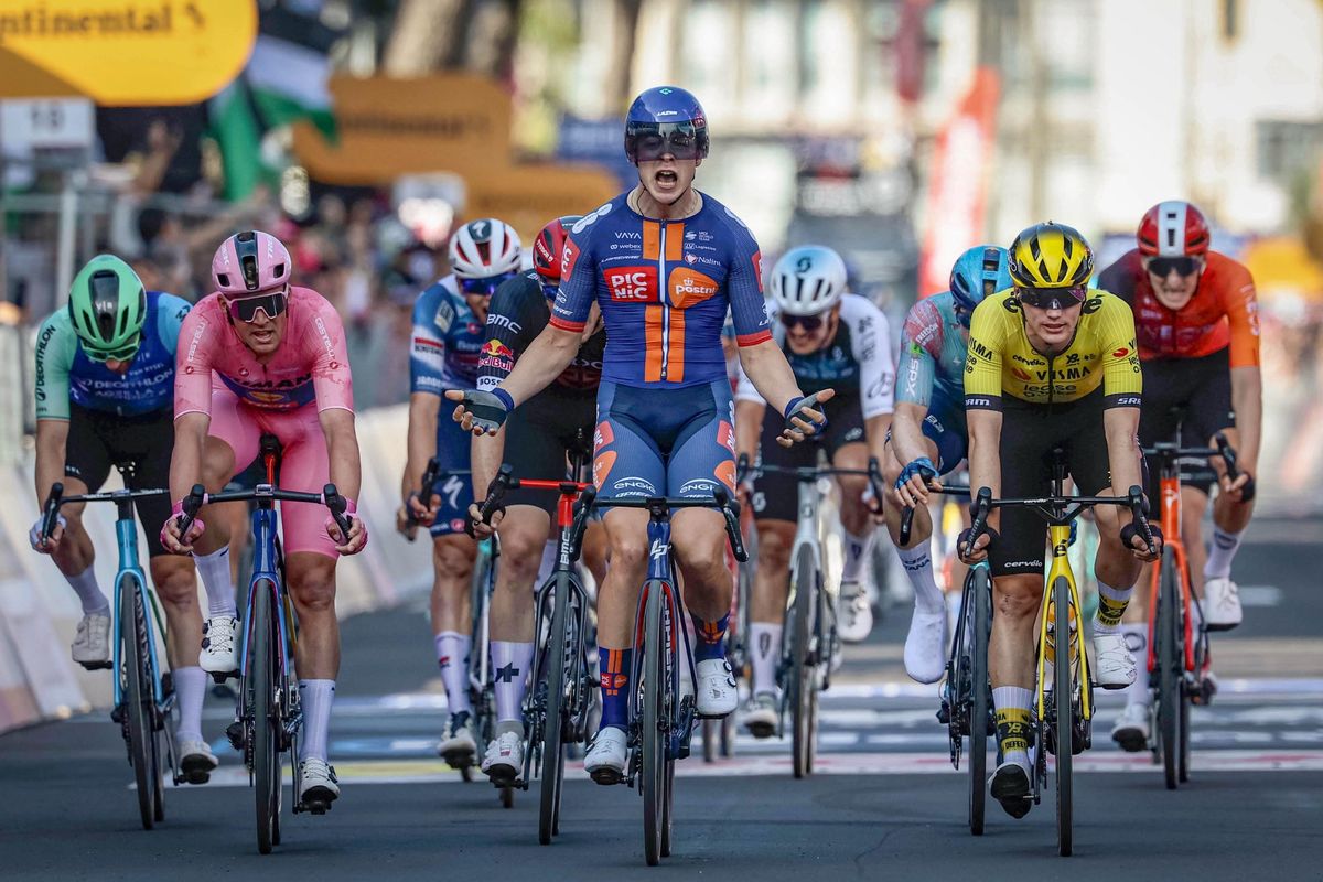 Casper van Uden: van Rabobank-handschoenen van buurman Jos van Emden ...