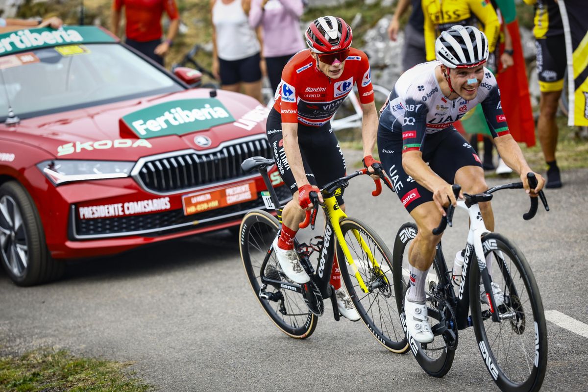 🎥 Er rust een vloek op de Vuelta: slotklim etappe 17 wordt mogelijk ook geschrapt (maar dan om ...