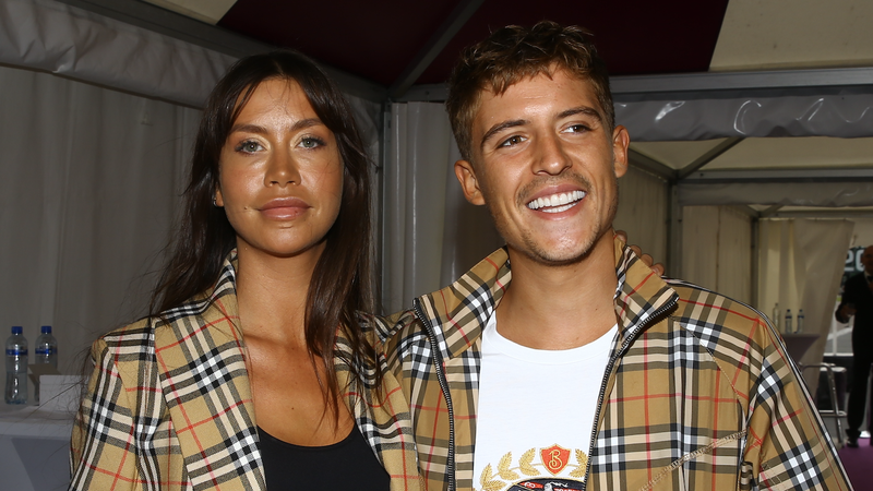 Zien: zoontje Lil Kleine en Jaimie Vaes zet eerste stapjes | Grazia