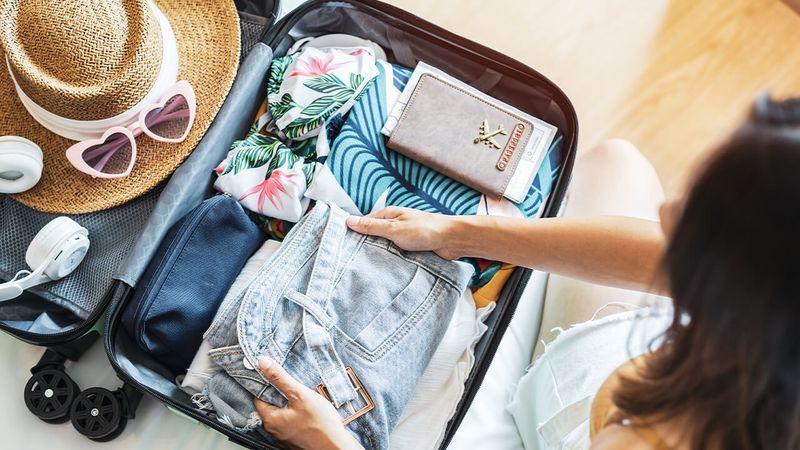 Op deze manier past al je bagage in je handbagage | Elegance