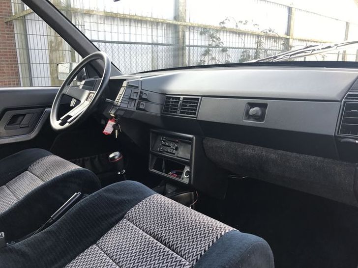 Buurman wat doet u nu? Flodder-Citroën te koop! | Autobahn