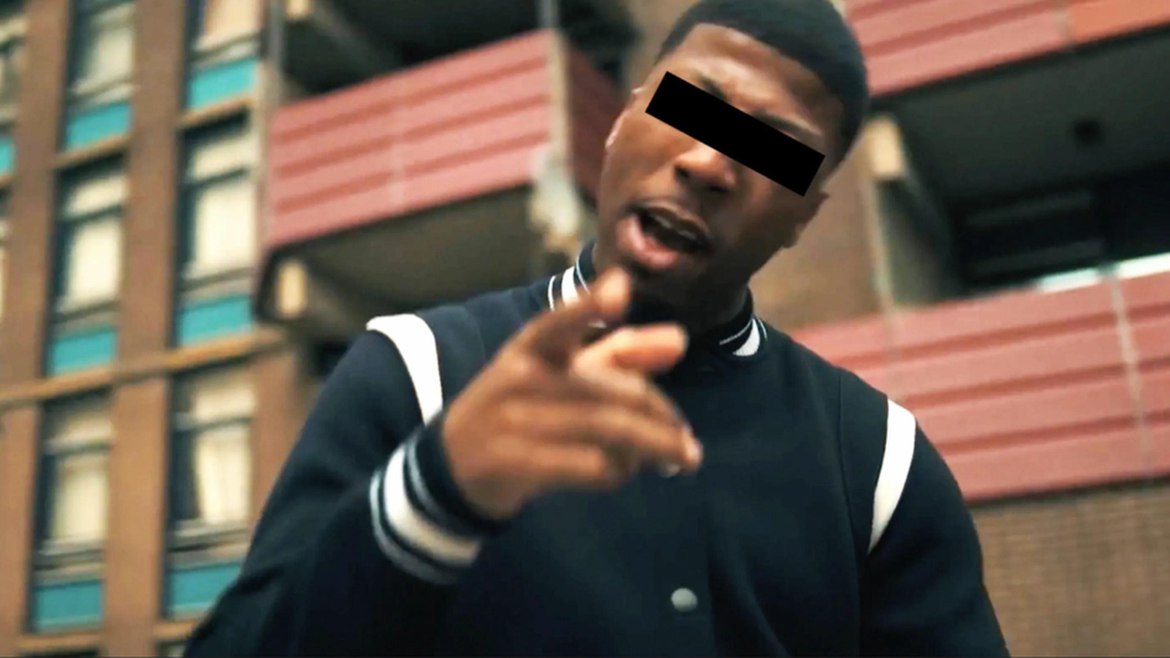 Nederlandse gangsterrapper JoeyAK gezocht na schietpartij in Suriname ...