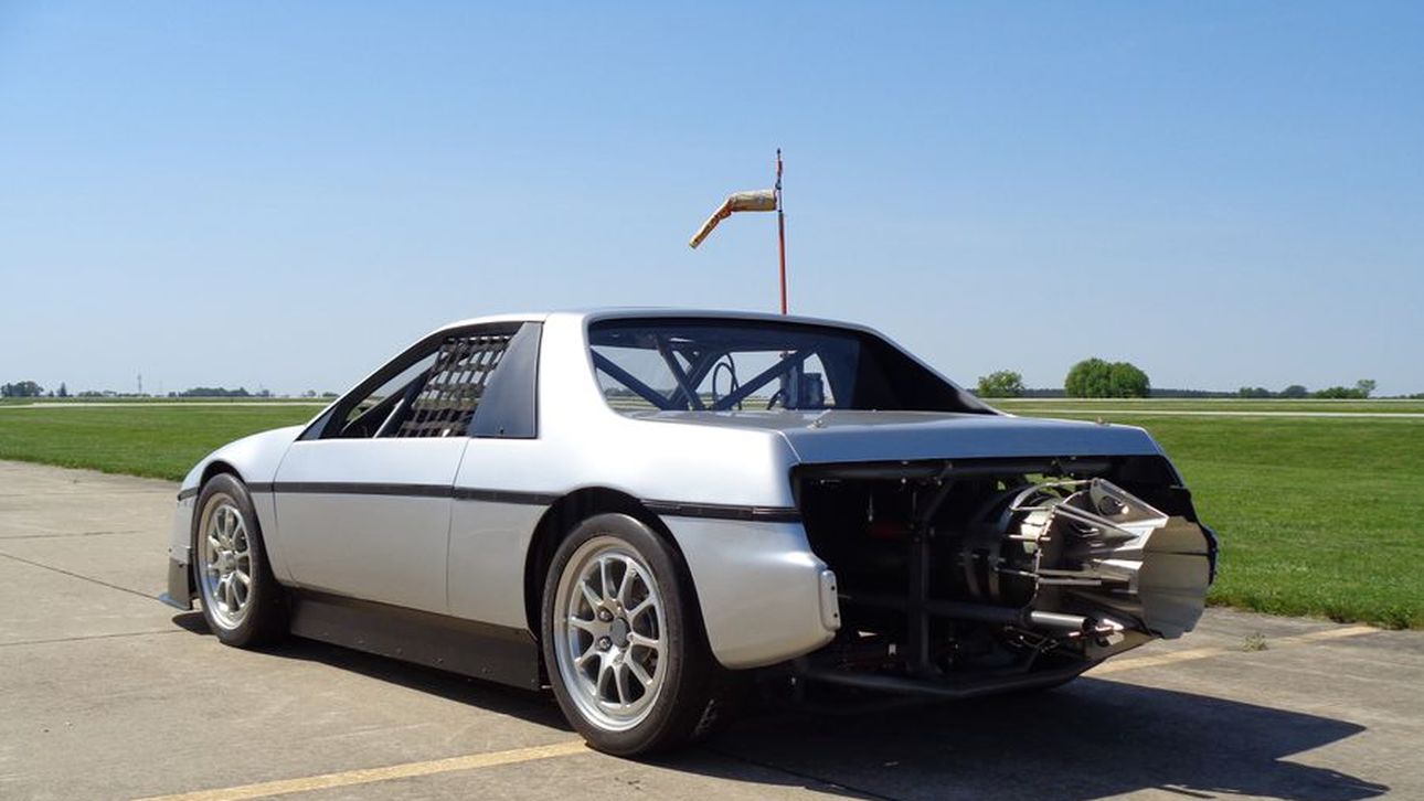 Doe Fast & Furious met deze hete Fiero | Autobahn