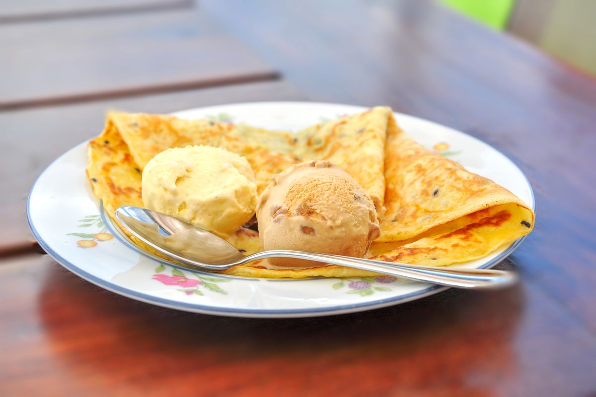Smullen: pannenkoeken met advocaat en vanille-ijs | Noorderland