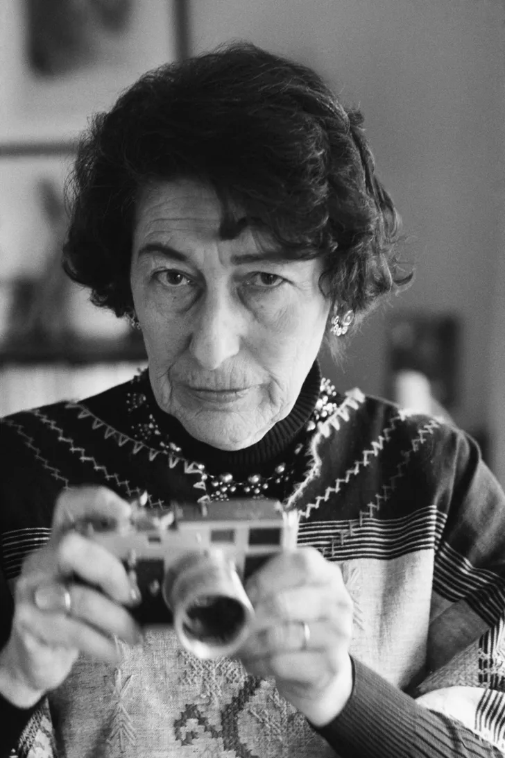 Wil je zien: de docu over het leven van fotografie pionier Gisèle ...