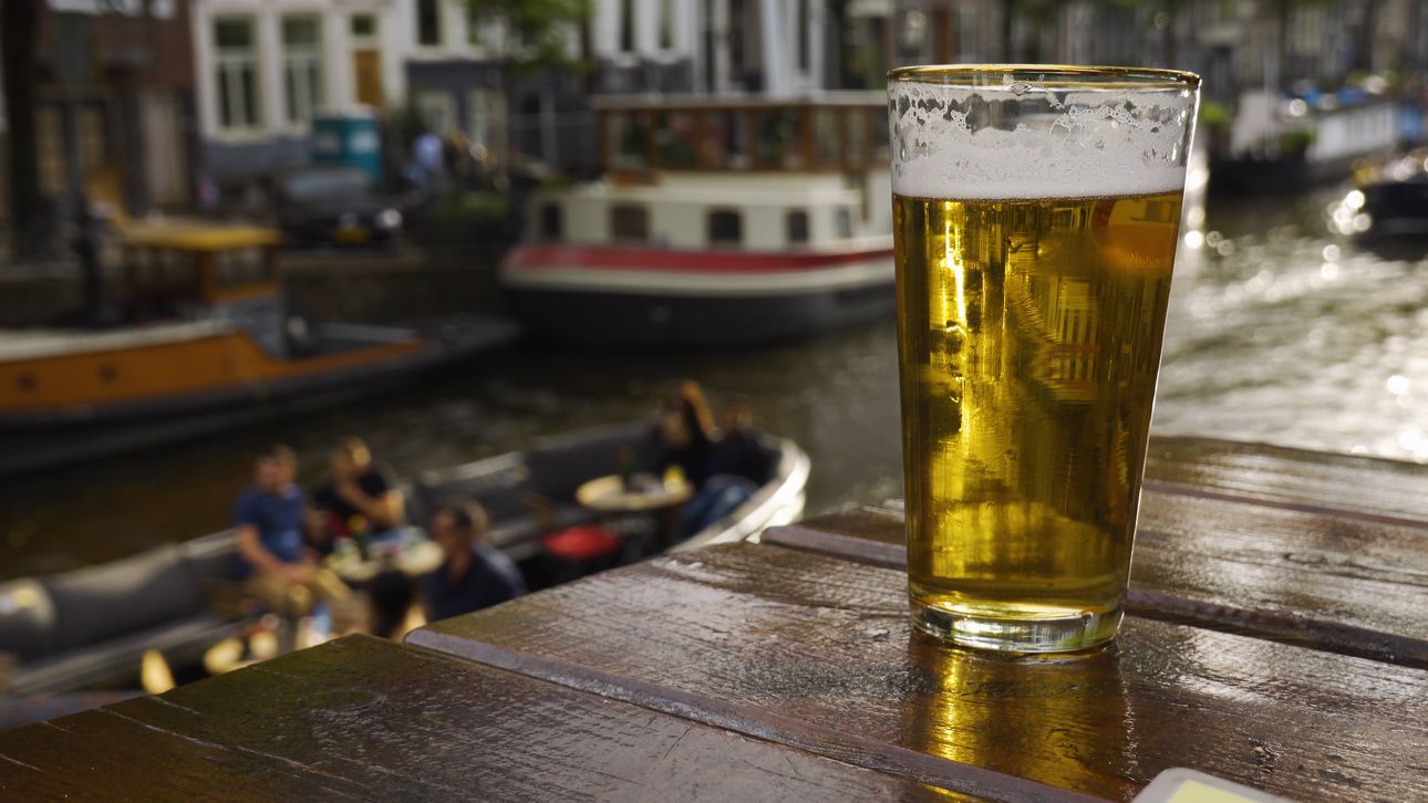 Dit is de reden waarom het nooit bij 1 biertje blijft | Panorama