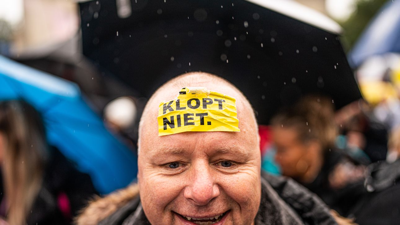 Help, mijn schoonmoeder is een wappie! | Panorama