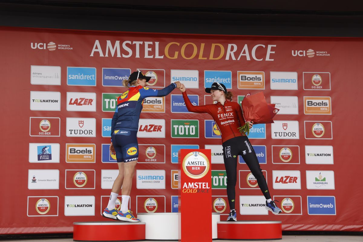 'Bejaarde' Ellen van Dijk keek haar ogen uit toen Puck Pieterse op ...