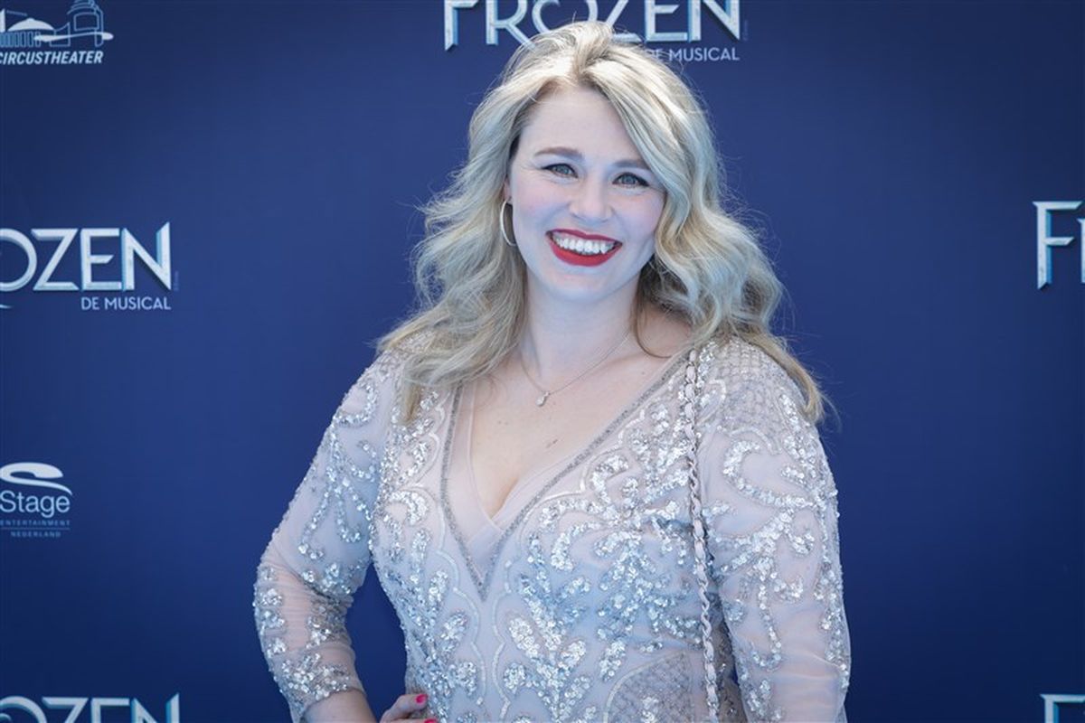 De Slimste Mens-kandidate Lisa Loeb met de dood bedreigd door deelname aan programma | Panorama