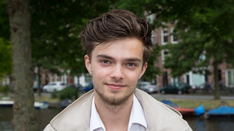 Buddy Vedder: "“Ik was op slag verliefd. Maar zij dacht: hoe oud ben ...