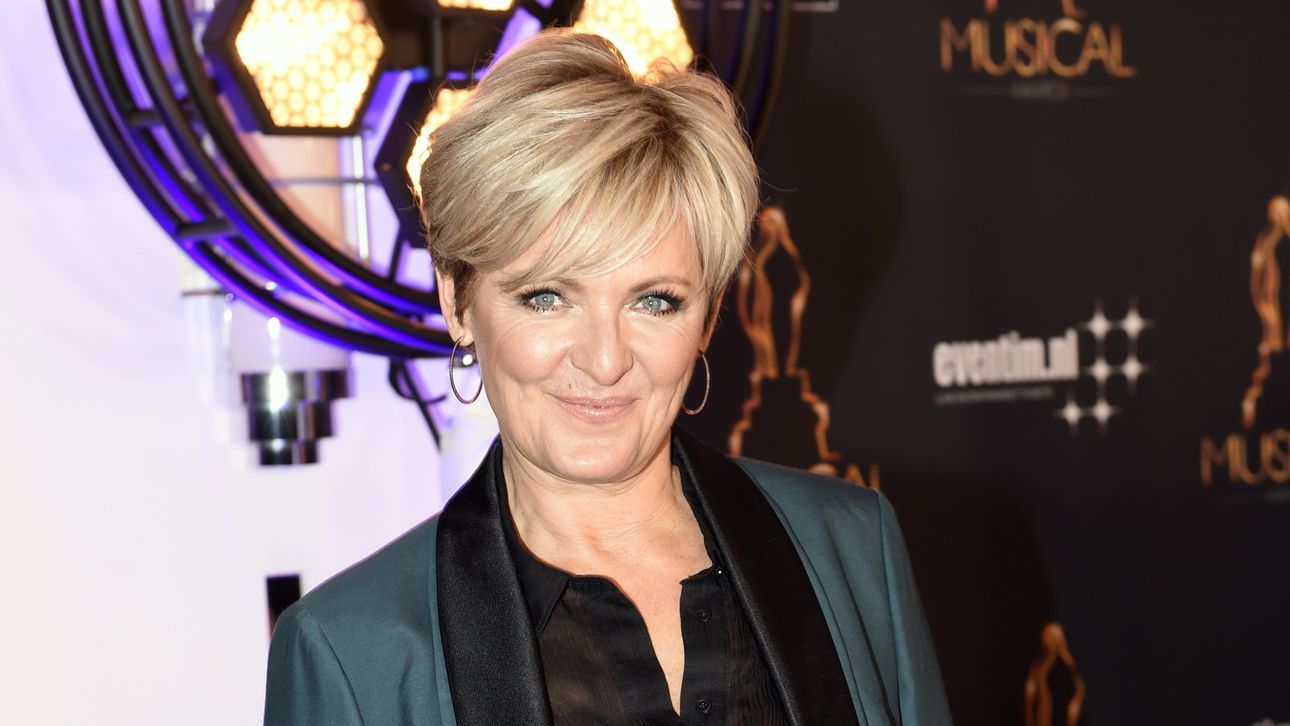 Caroline Tensen krijgt commentaar op foto met vader bij moskee | Beau Monde