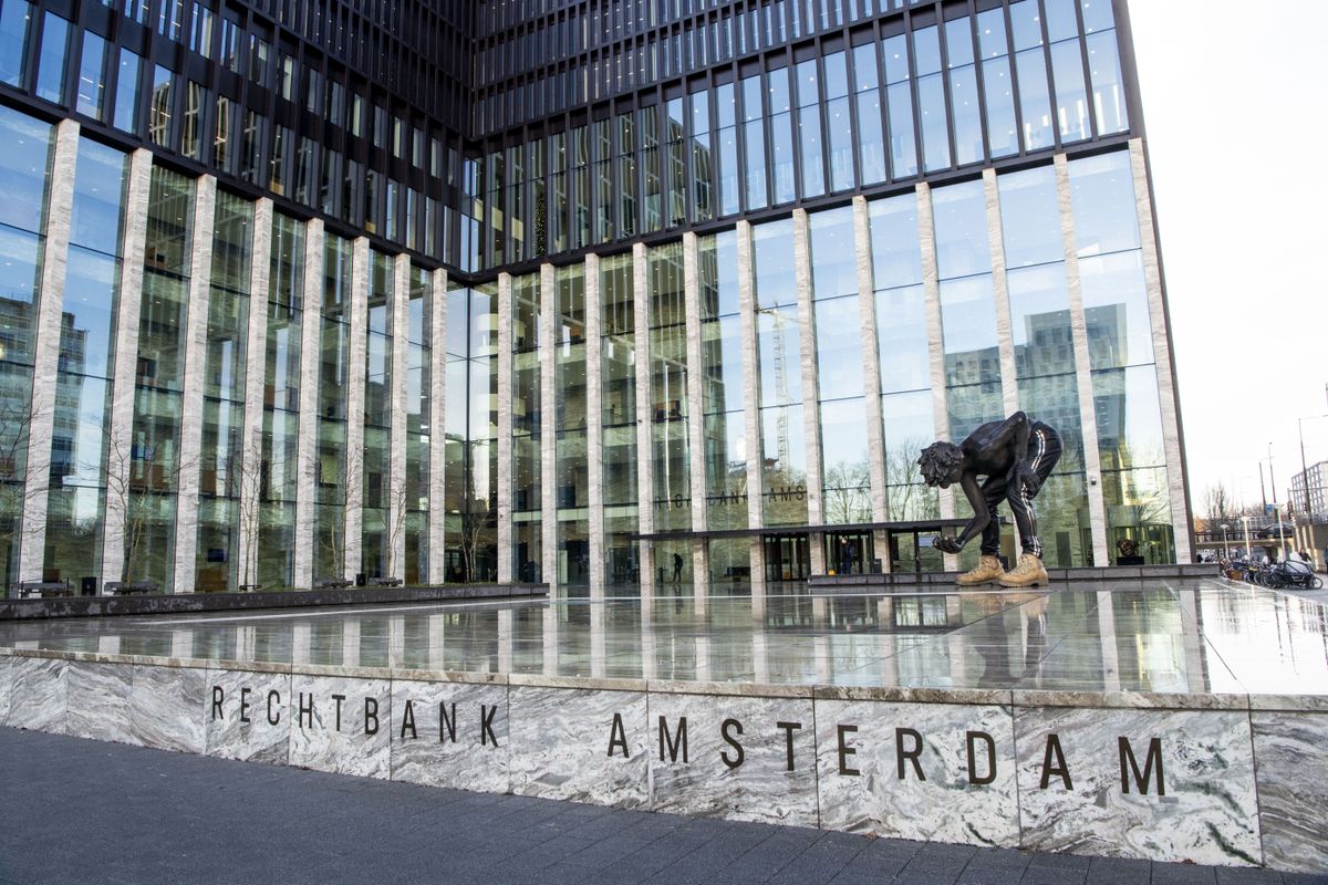 OM eist 4 jaar cel en tbs tegen Hicham A. (21) voor vijf verkrachtingen en vijf aanrandingen ...