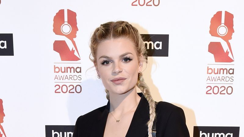 Dit is de vriend van zangeres Davina Michelle | Grazia