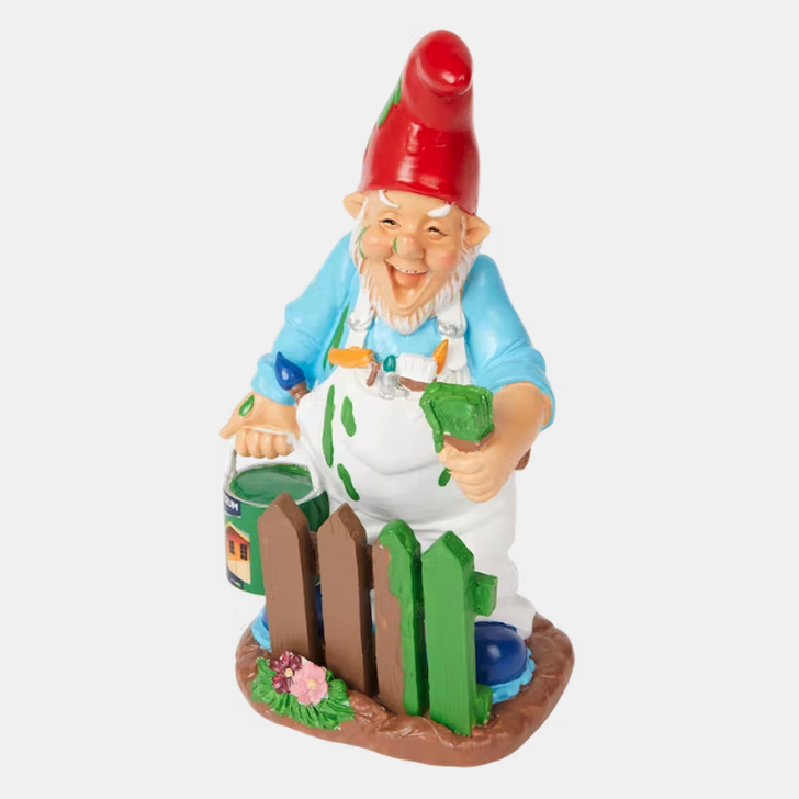 Voor bij de collectie: een tuinkabouter met een winkelmandje van de ...