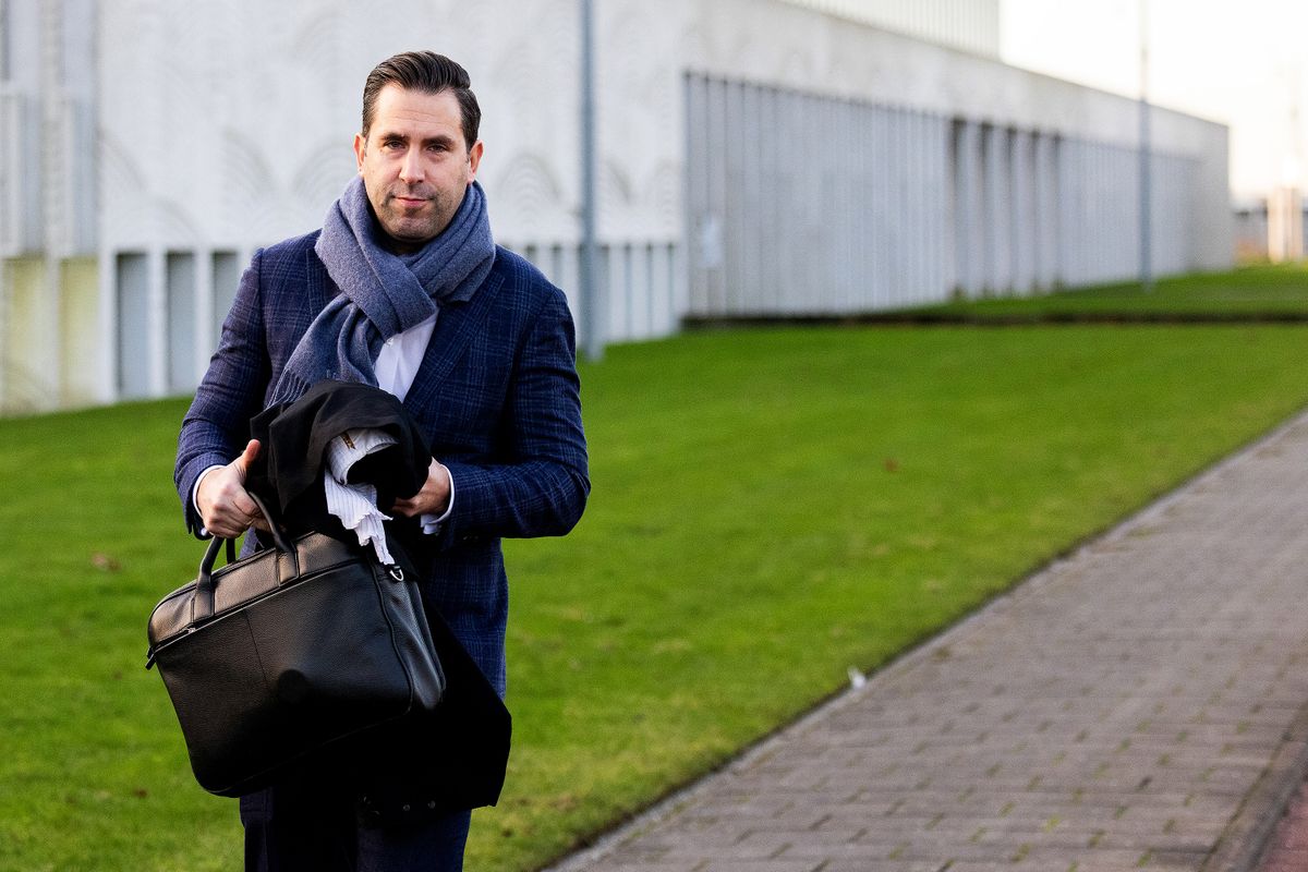 Taghi's overgebleven advocaten Crince le Roy en Kat leggen verdediging ...