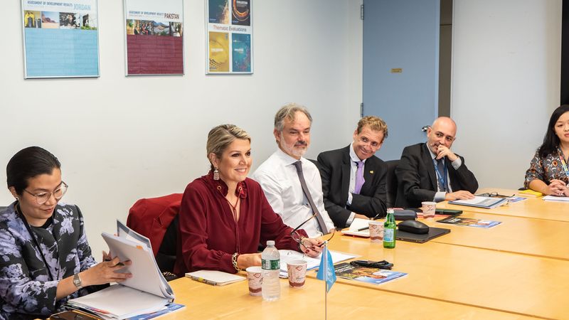 Máxima in New York: daar is de power-Claes wel! | Nouveau