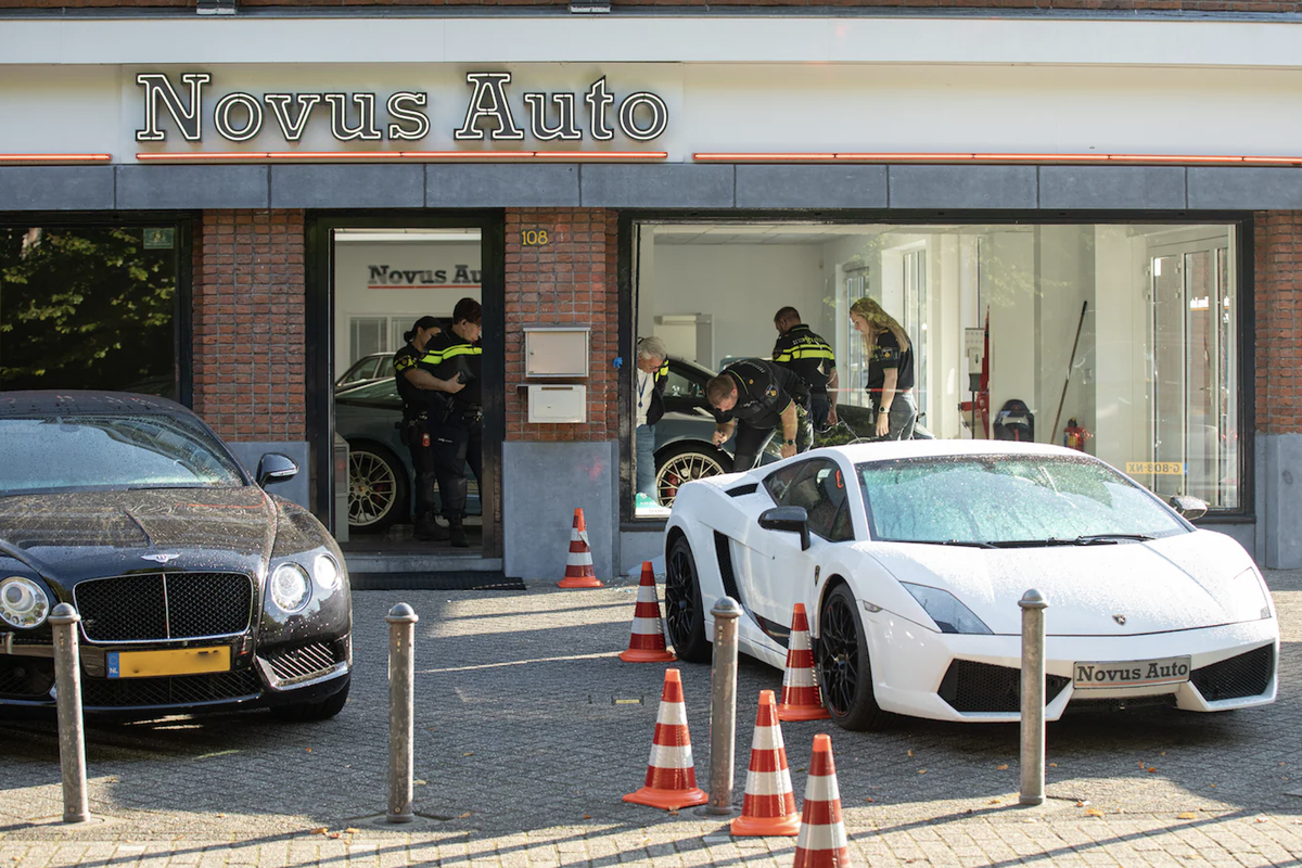 Belandt pooierbakkoning Carel B. binnenkort net als zijn klanten achter ...