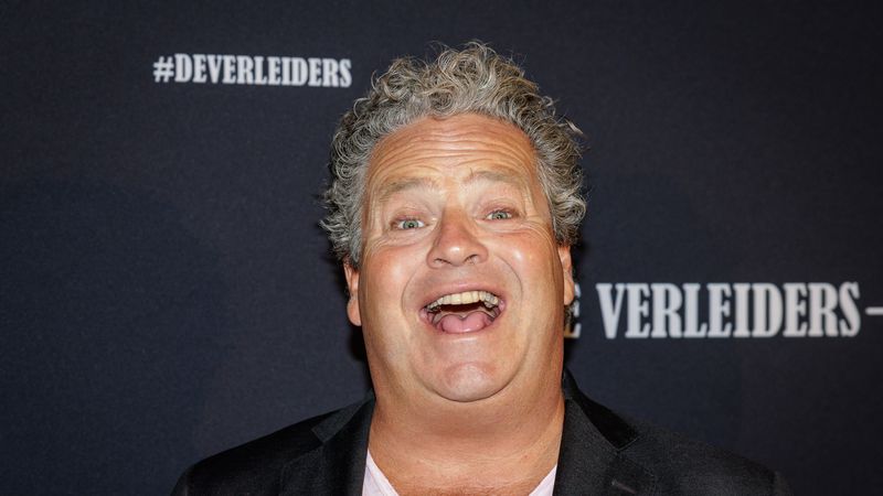 Mediajournalist Mark Koster: 'Dirk Zeelenberg denkt dat hij Brad Pitt ...