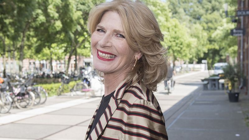 Mieke van der Weij (68) werkt nog altijd keihard | Nouveau