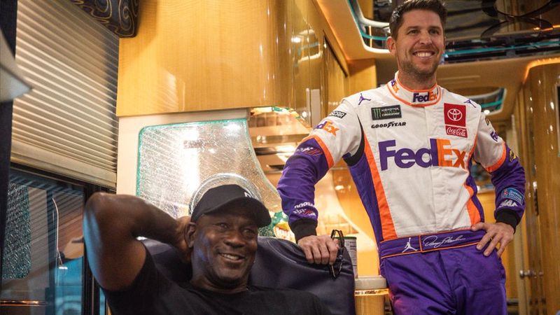 Basketbal-legende Michael Jordan start NASCAR team | Autobahn