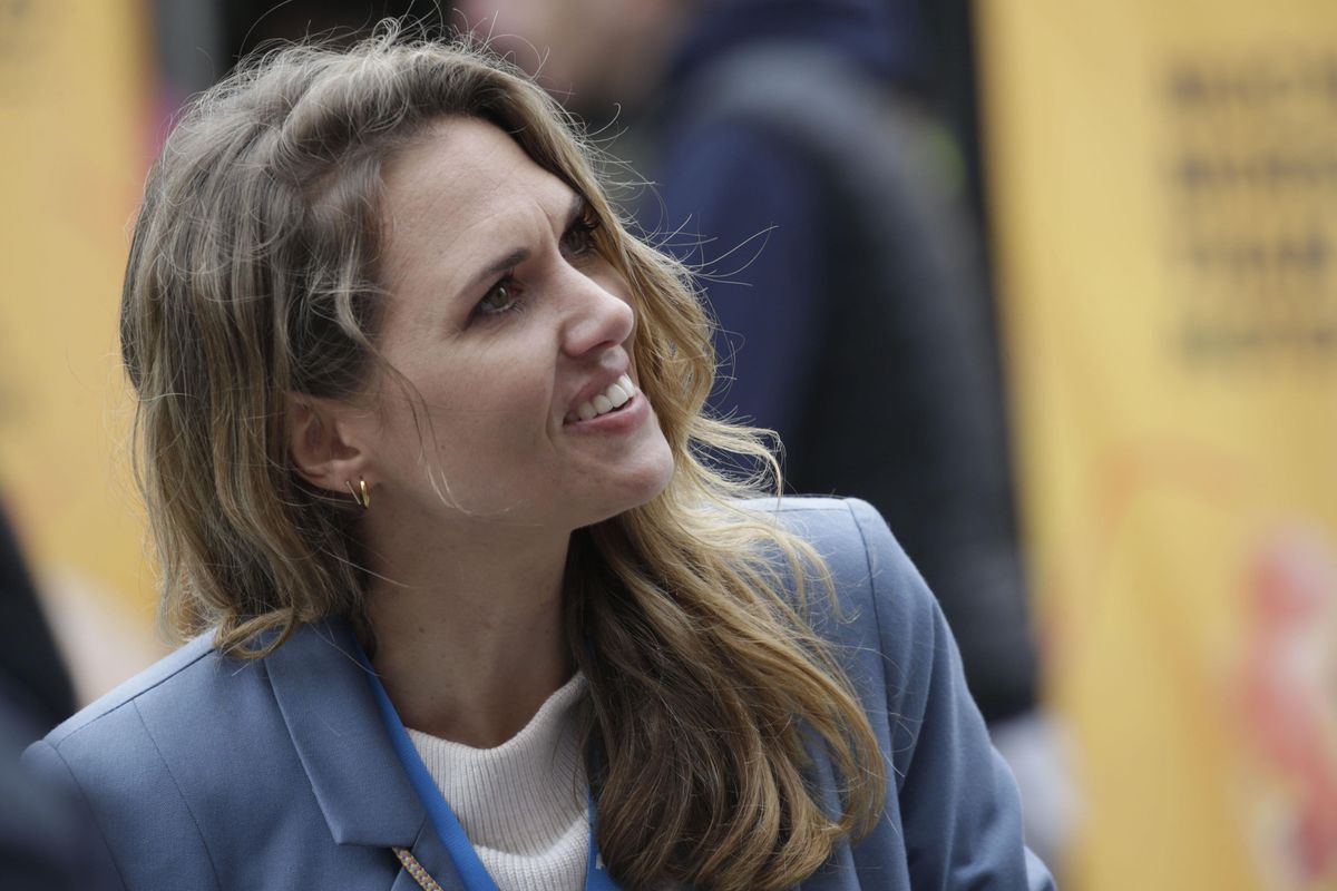 Analiste Ine Beyen is hard voor vrouwenpeloton: 'Het was een snertprestatie. Het trok werkelijk ...