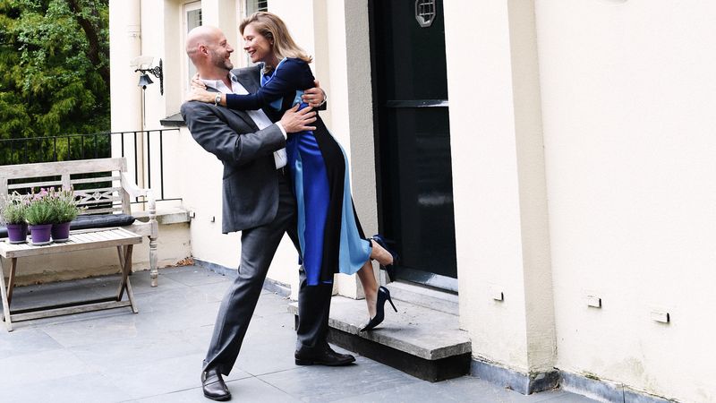 Elle van Rijn: ‘Onze eerste date was een ramp’ | Nouveau