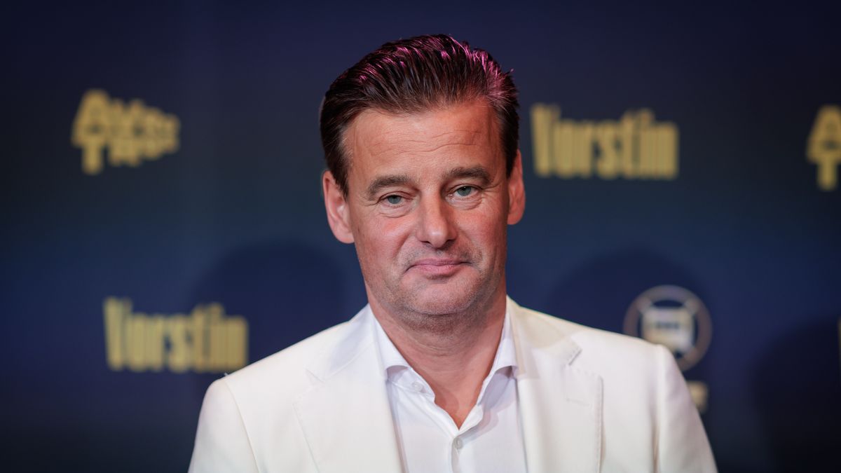 Journalist Mark Koster: 'Dennis Schouten mocht willen dat ie zo interessant was dat hij bij VI ...