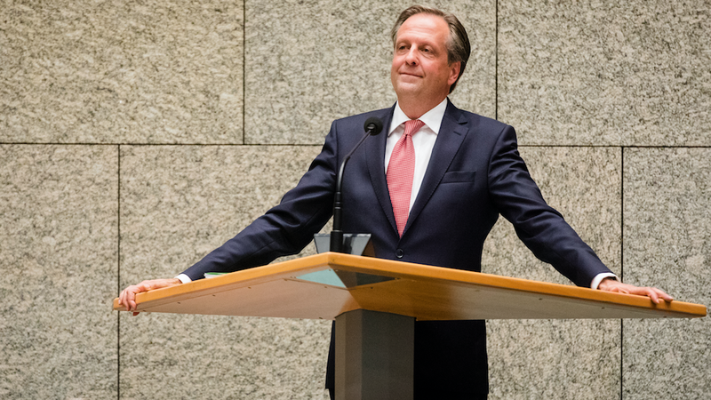 'Alexander Pechtold lult alles recht wat krom is' | Nieuwe Revu